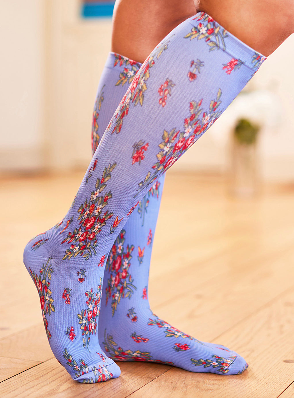 pretty-compression-socks | Hopeless Romantic Trading
