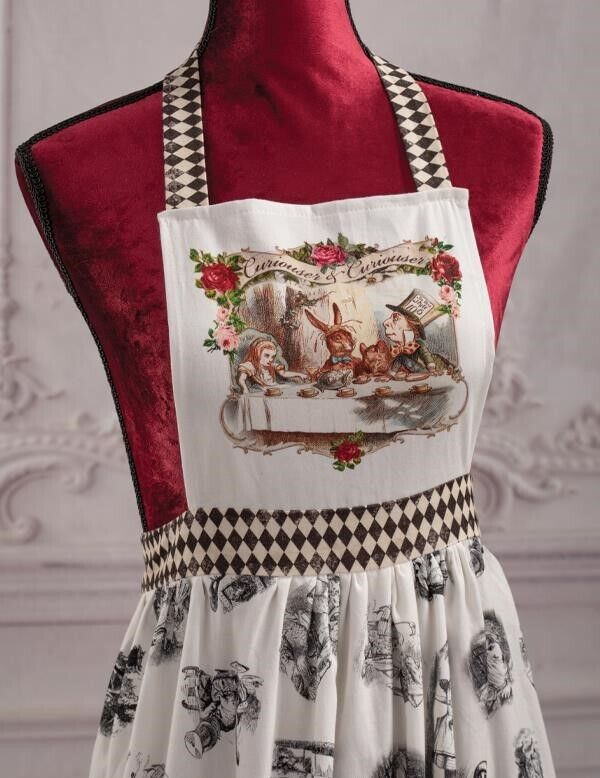 Alice in Wonderland Apron – Hopeless Romantic